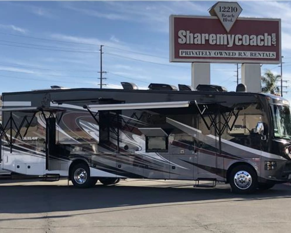 Class A RV for Rent in Stanton, California - RVUSA.com