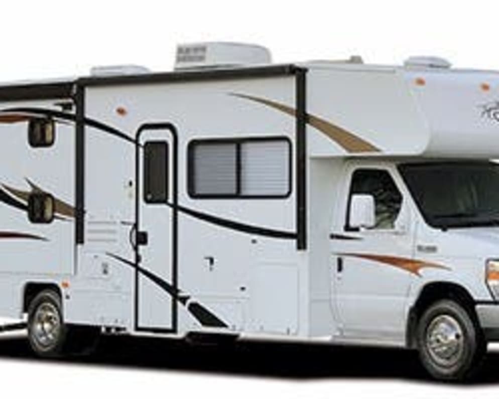 Class C RV for Rent in Escondido, California - RVUSA.com