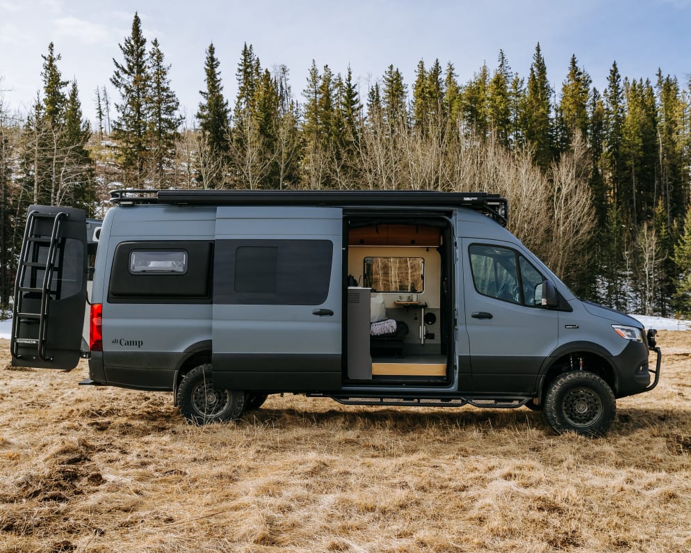 2021 Class B RV for Rent in Costa Mesa, California - RVUSA.com