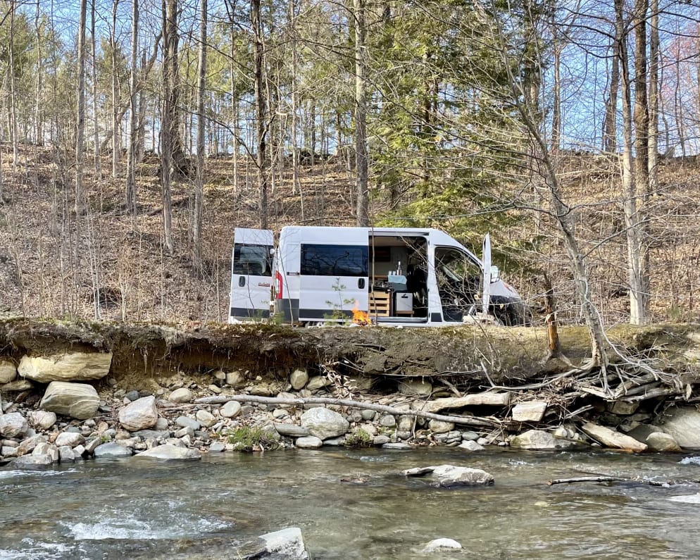Class B RV for Rent in Chester, Vermont - RVUSA.com