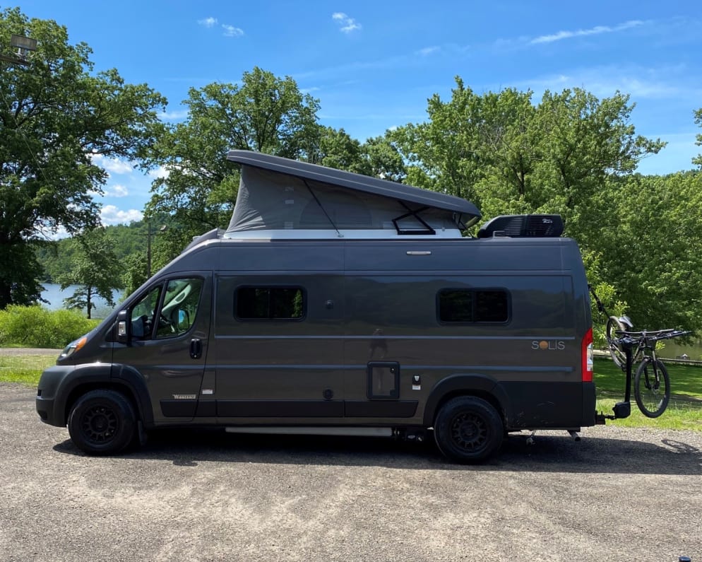 Class B RV for Rent in Warrendale, Pennsylvania - RVUSA.com