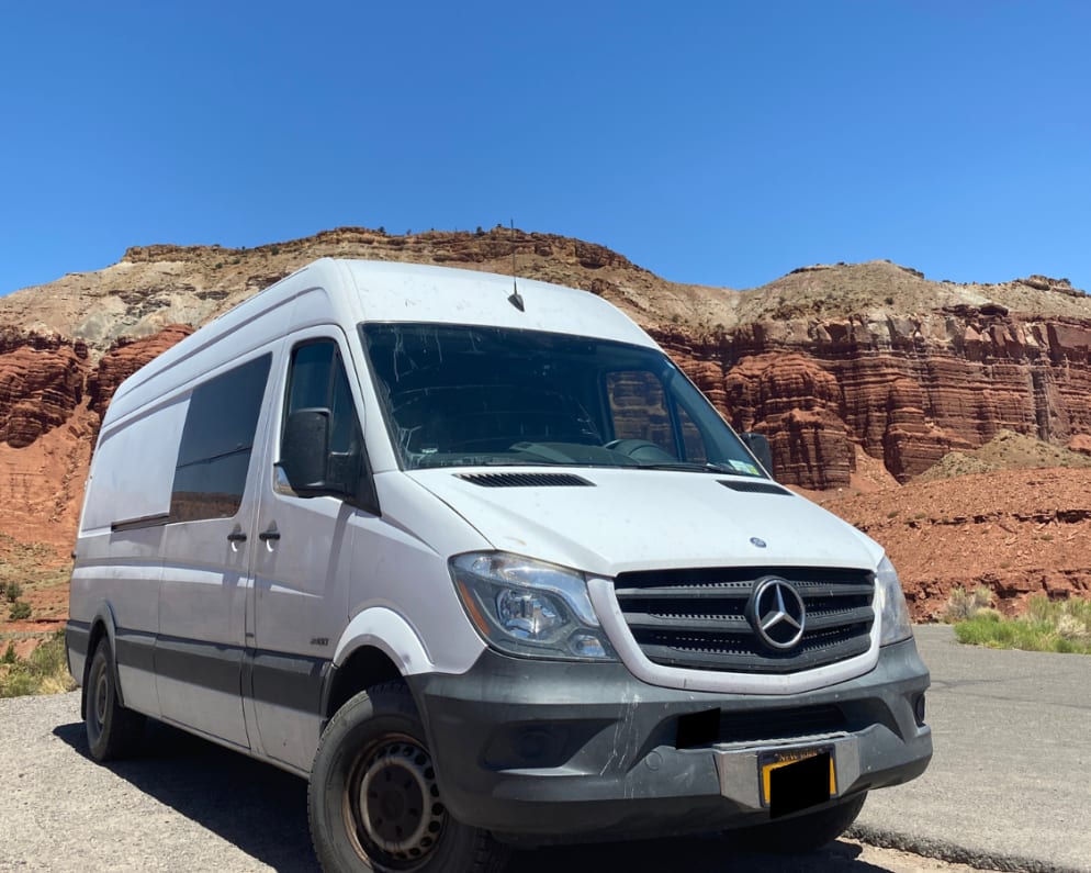 Class B RV for Rent in Brooklyn, New York - RVUSA.com