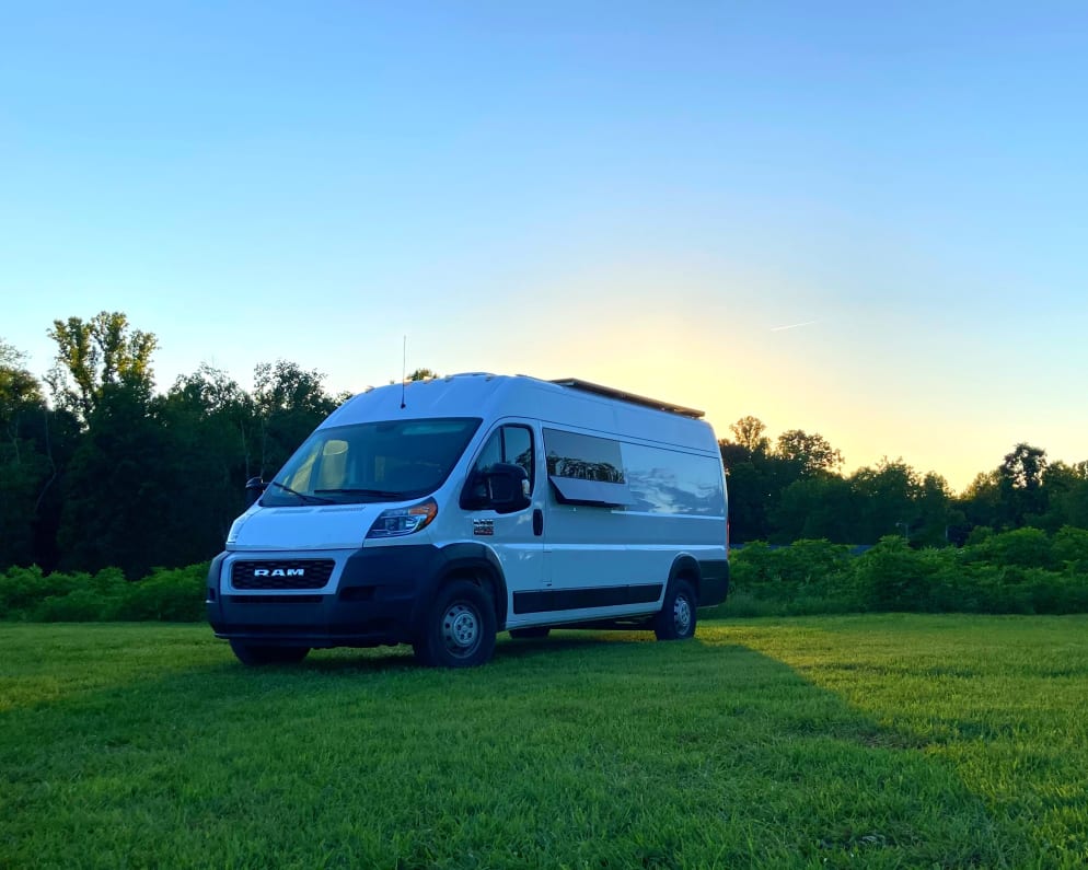 Class B RV for Rent in Asheville, North Carolina - RVUSA.com