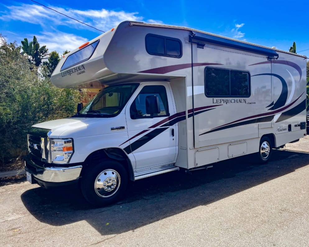 2020 Class C RV for Rent in Oxnard, California - RVUSA.com