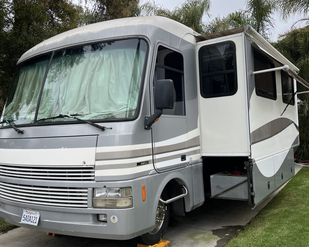 Class A RV for Rent in Oxnard, California - RVUSA.com