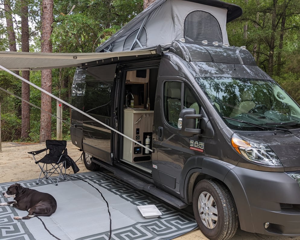 2022 Class B RV for Rent in Savannah, Georgia - RVUSA.com