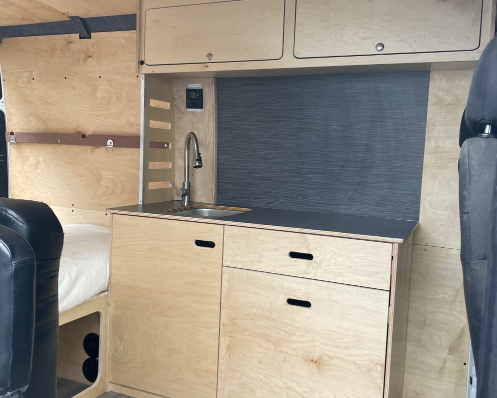 2022 Class B RV for Rent in Portland, Oregon - RVUSA.com