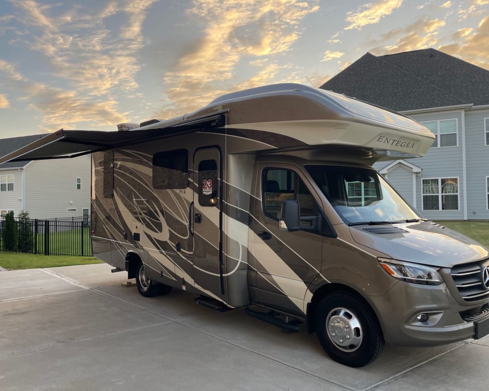 Class C RV for Rent in Concord, North Carolina - RVUSA.com