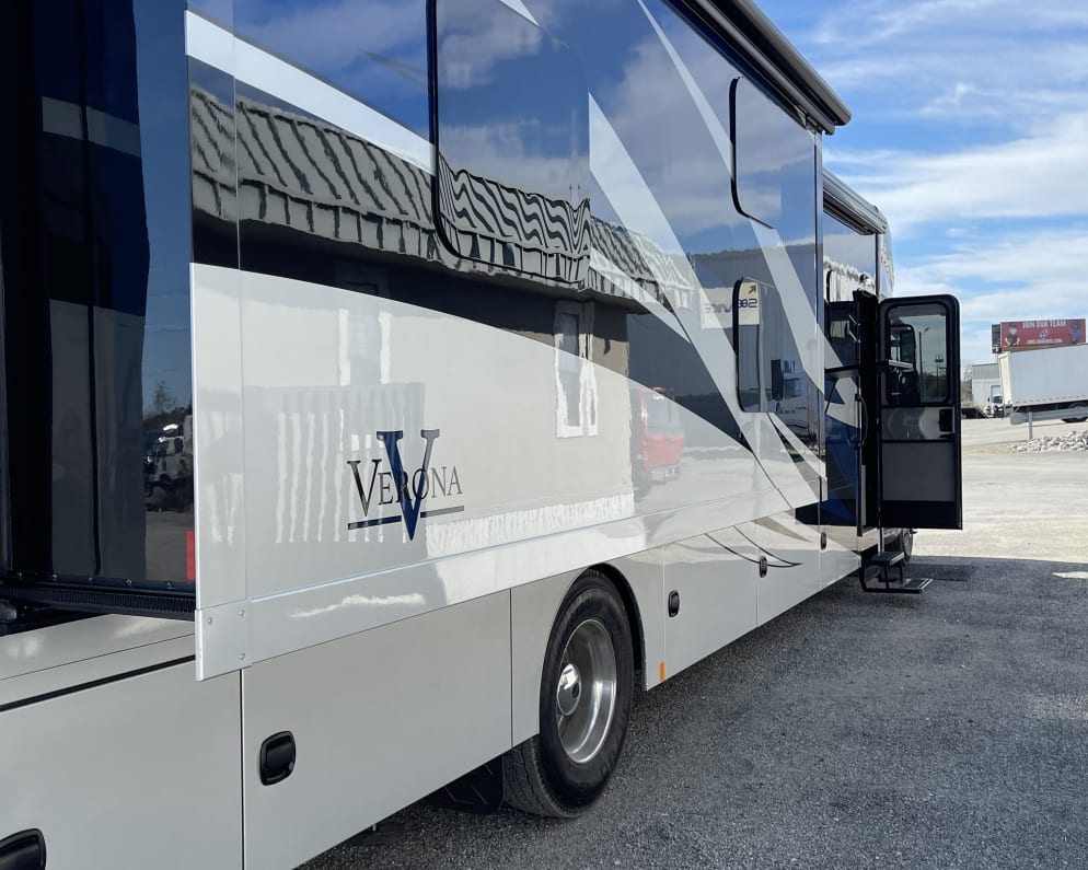 2022 Class C RV for Rent in Carlisle, Ohio - RVUSA.com