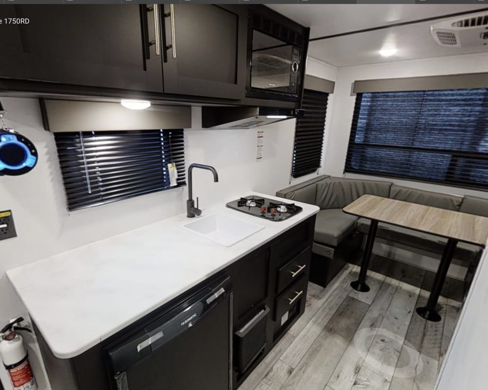 2022 Travel Trailer RV for Rent in Kelowna, British Columbia - RVUSA.com
