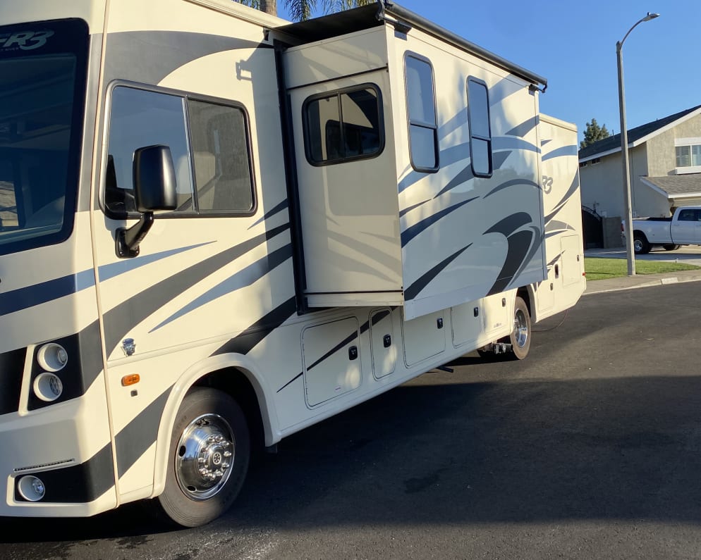 2021 Class A RV for Rent in Montclair, California - RVUSA.com