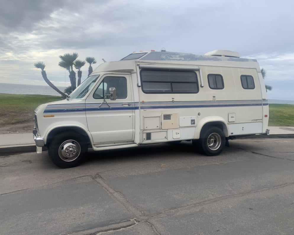 1990 Class B RV for Rent in San Diego, California - RVUSA.com