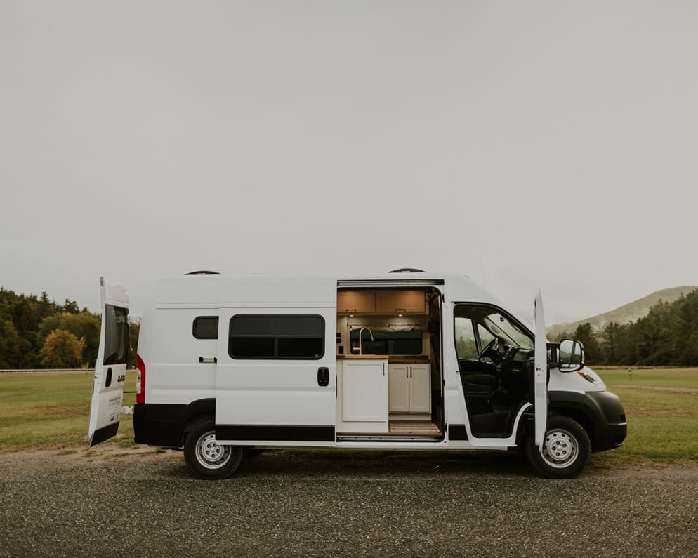 2021 Class B RV for Rent in Victor, New York - RVUSA.com