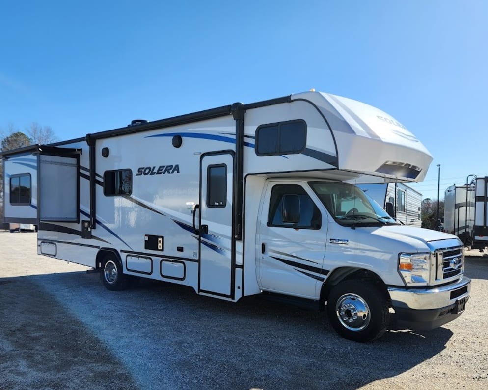 Class C RV for Rent in CLAYTON, North Carolina - RVUSA.com