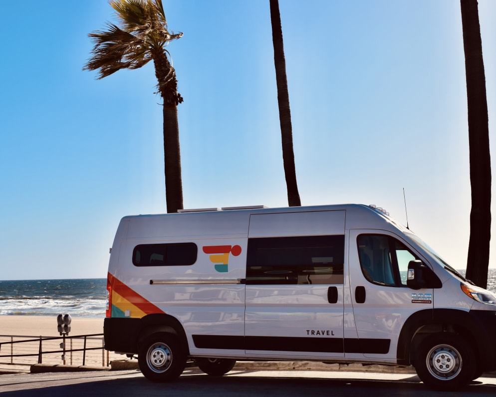 2022 Class B RV for Rent in Los Angeles, California - RVUSA.com