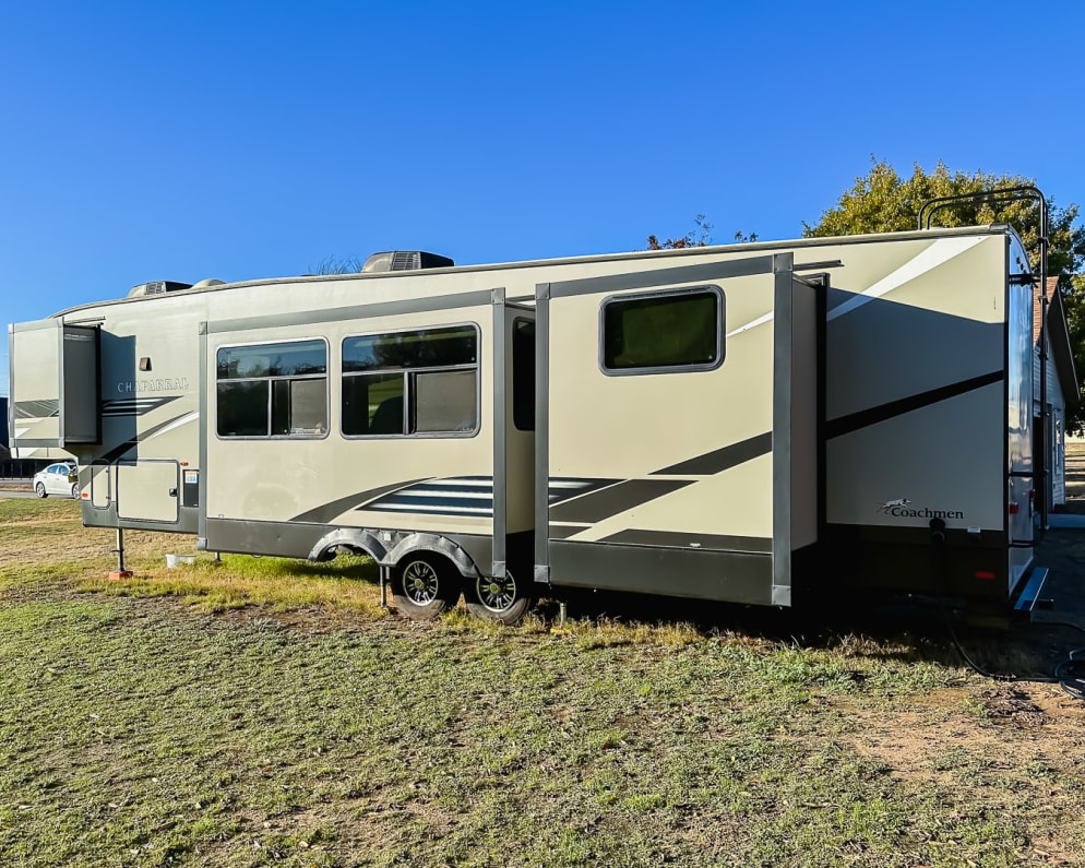 2020 Fifth Wheel RV for Rent in Allen, TX - RVUSA.com