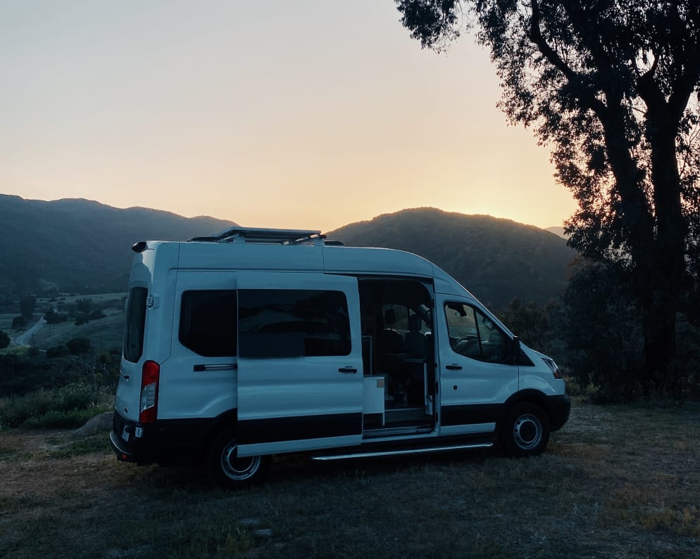 Class B RV for Rent in Ojai, California - RVUSA.com