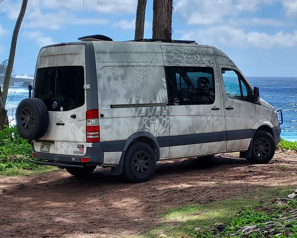 2015 Class B RV for Rent in Kailua Kona, Hawaii - RVUSA.com