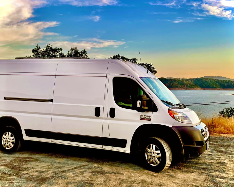 Class B RV for Rent in Burson, California - RVUSA.com