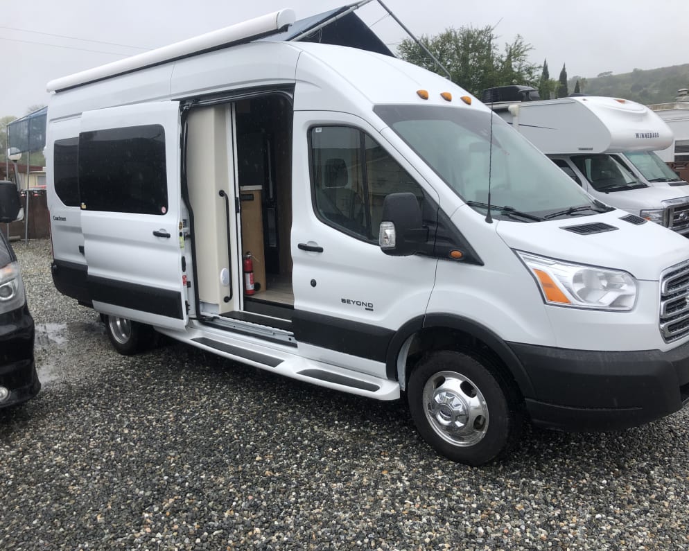 2021 Class B RV for Rent in Walnut, California - RVUSA.com