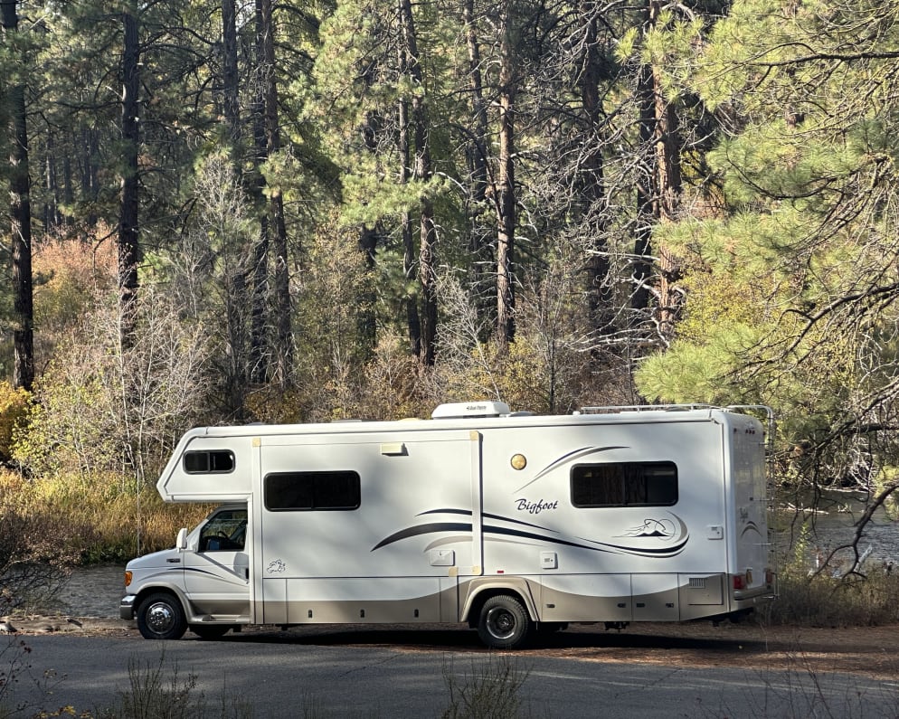 2004 Class C RV for Rent in POWELL BUTTE, Oregon - RVUSA.com