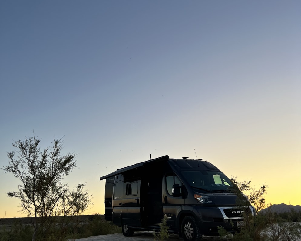 2021 Class B RV for Rent in Ojai, CA - RVUSA.com