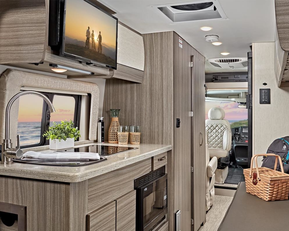 2024 Class B RV for Rent in Henderson, Nevada - RVUSA.com