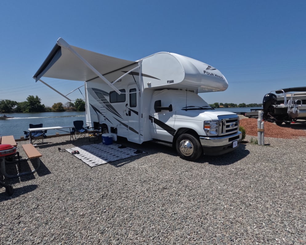2024 Class C RV for Rent in Martinez, California - RVUSA.com