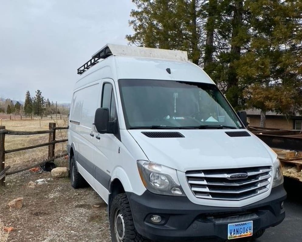 2016 Class B RV for Rent in Reno, NV - RVUSA.com