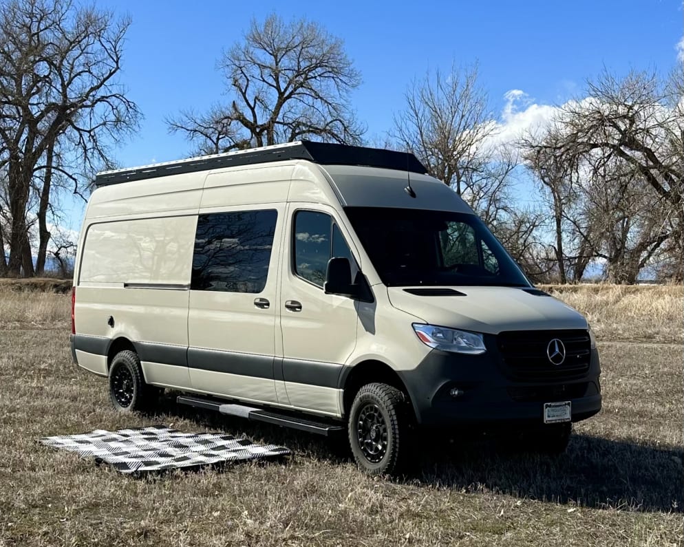 Class B RV for Rent in Kearney, Missouri - RVUSA.com