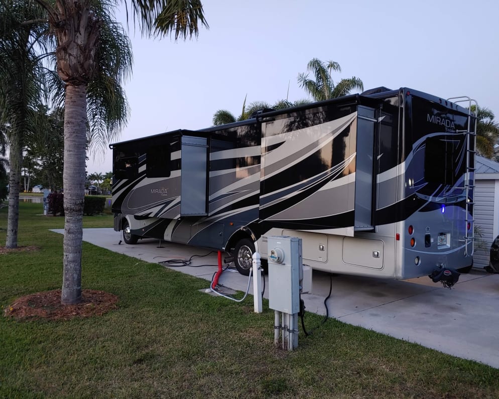2018 Class A RV for Rent in Spooner, Wisconsin - RVUSA.com 2018 Class A RV for Rent in Spooner, Wisconsin - RVUSA.com