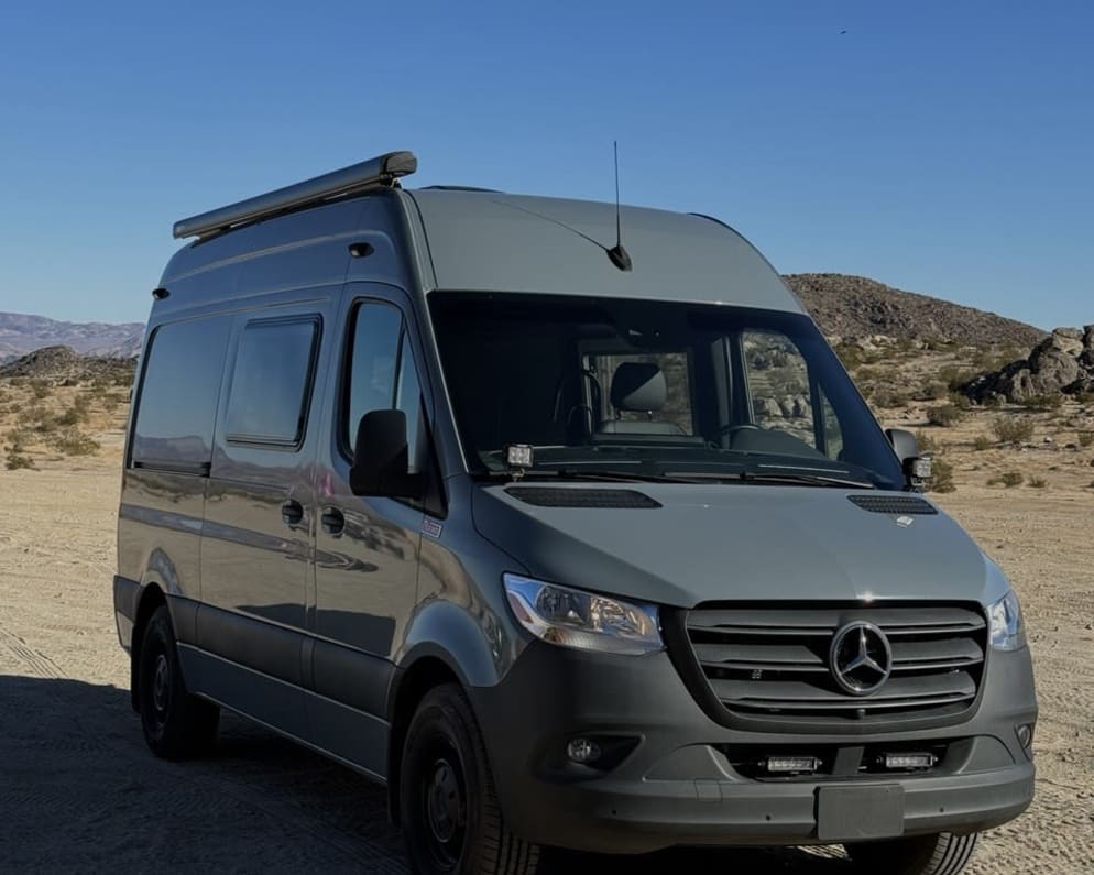 2021 Mercedes-Benz Sprinter Class B RV for Rent in Los Angeles ...