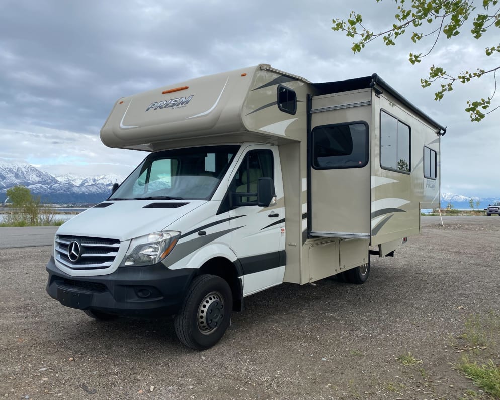 Class C RV for Rent in Pleasant Grove, Utah - RVUSA.com