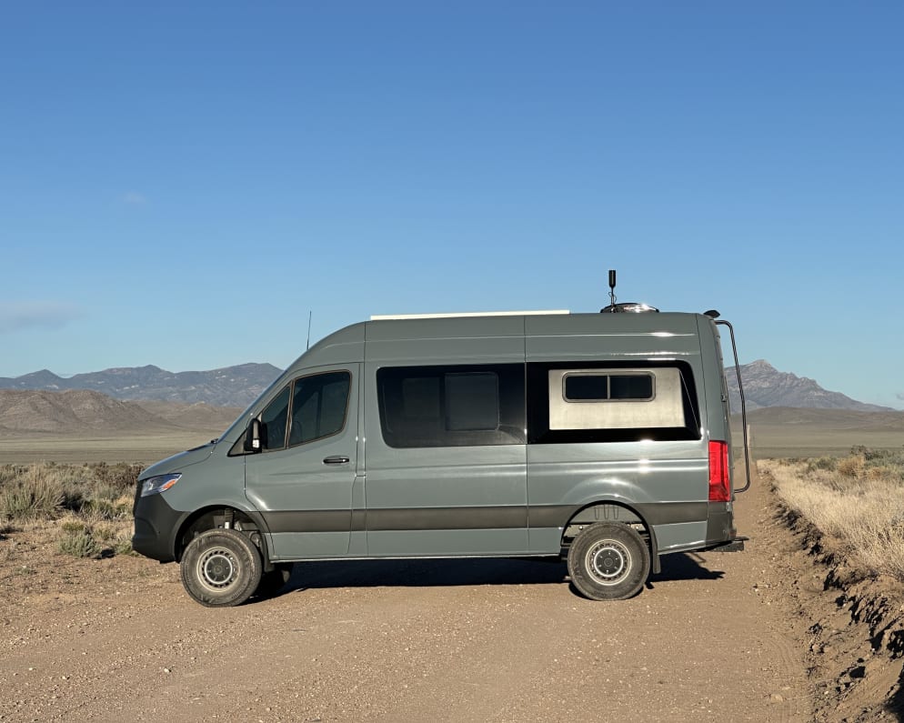 Class C RV for Rent in Reno, Nevada - RVUSA.com