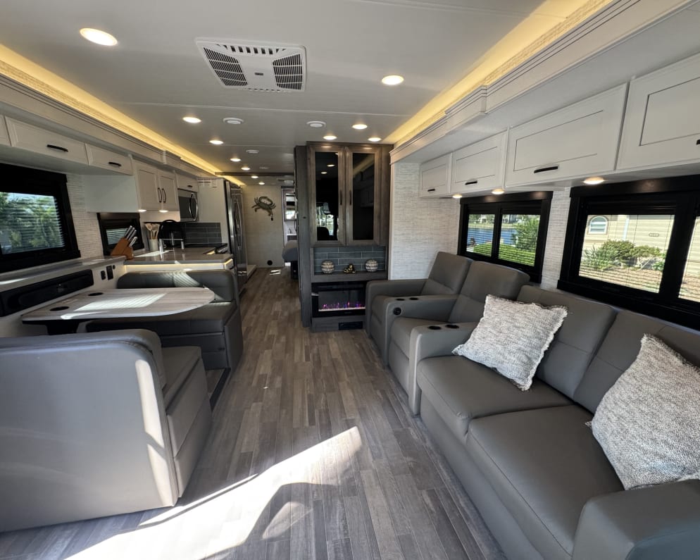 2025 Entegra Vision XL 36C Class A RV for Rent in Port Charlotte, FL ...