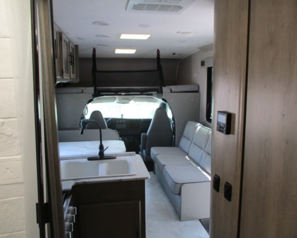 2021 Coachmen Freelander 27QB Class C RV for Rent in Cedar Park, Texas ...