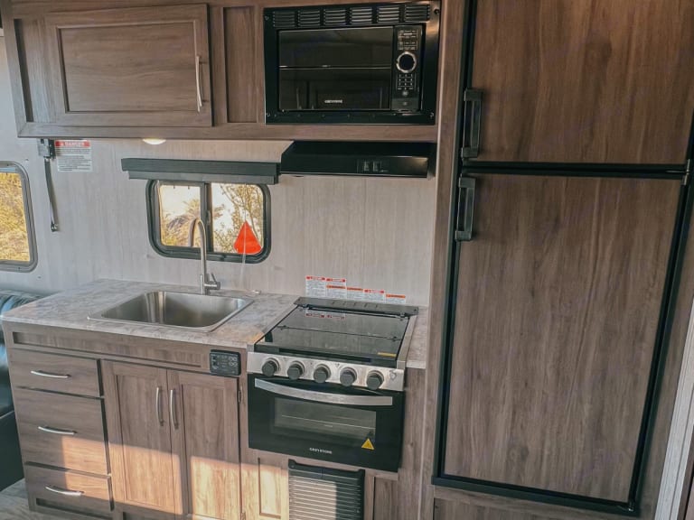 2022 Genesis Supreme Rv Genesis Supreme Toy hauler Rental in Mesa, AZ ...