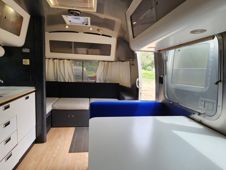 2004 Airstream International Travel trailer Rental in Austin, TX ...