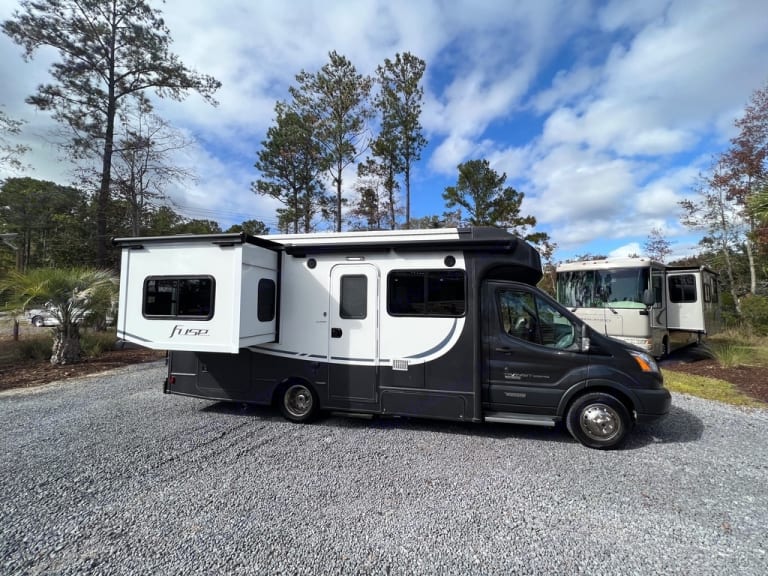 2019 Winnebago Fuse Class C Rental in Awendaw, SC | Outdoorsy