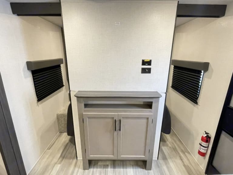 2024 Keystone RV HIDEOUT 31BRD Travel trailer Rental in Livonia, MI ...