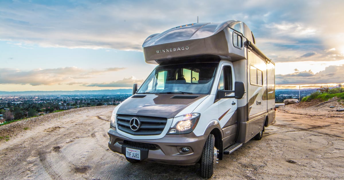 2017 Winnebago Navion Motorhome Rental in Marina del Rey, CA | Outdoorsy