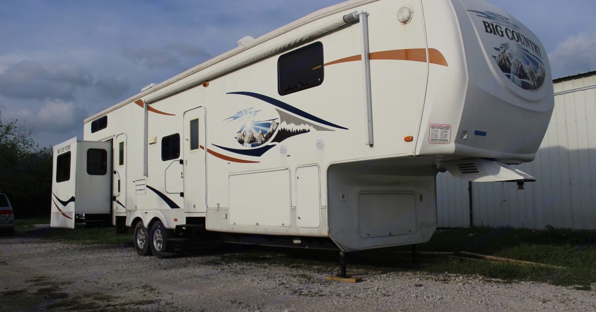 2009 Heartland Big Country Caravane semi-remorque Rental in Pilot Point ...