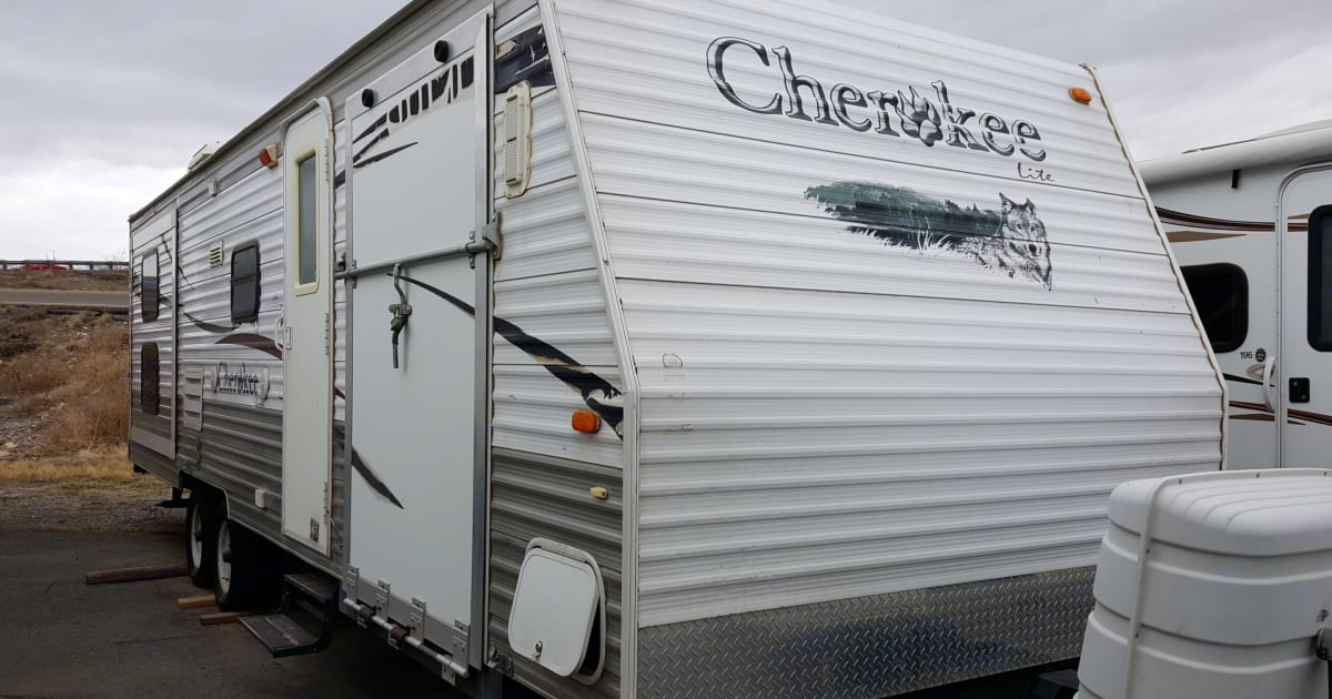 2008 Cherokee Lite Travel trailer Rental in Grand Junction, CO | Outdoorsy