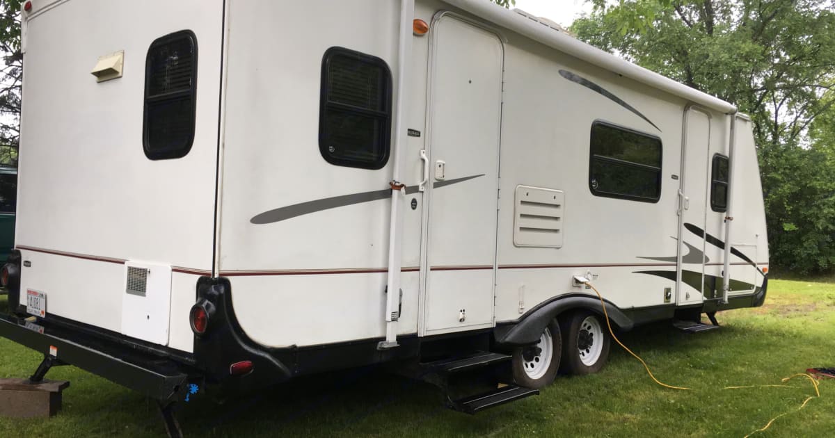2005 Keystone Zeppelin Travel trailer Rental in New Richmond, WI ...