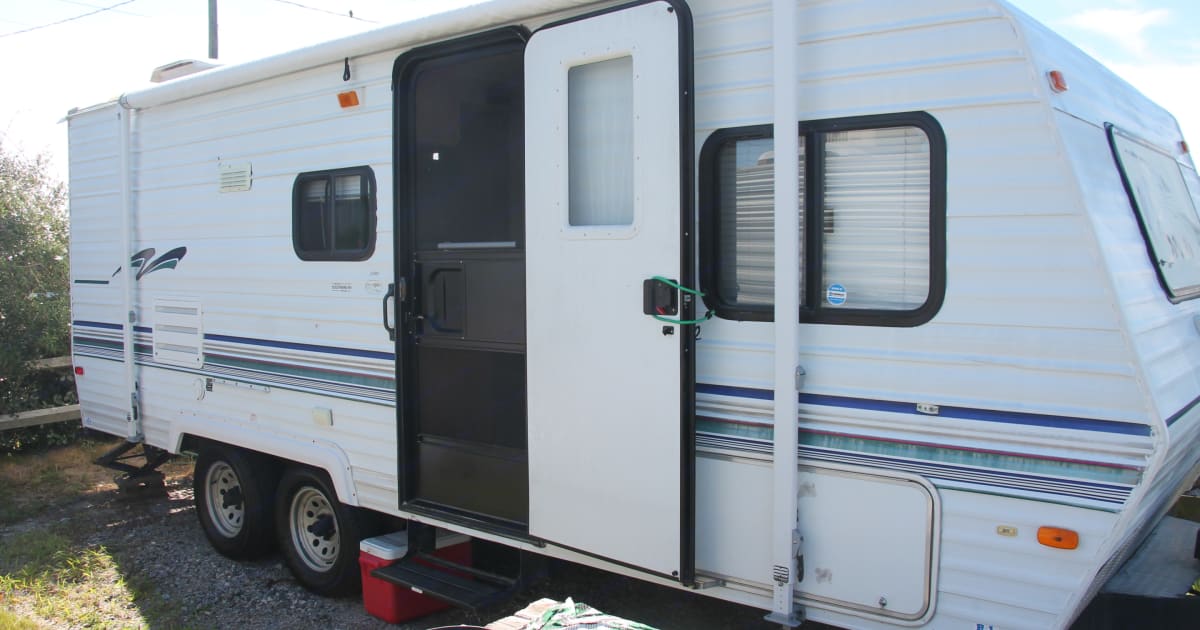 2000 Forest River Salem Travel trailer Rental in Rodanthe, NC | Outdoorsy