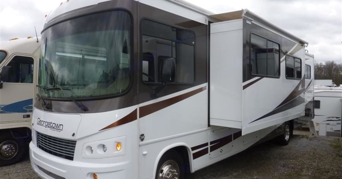2012 Forest River Georgetown Intégral Rental in Keizer, OR | Outdoorsy