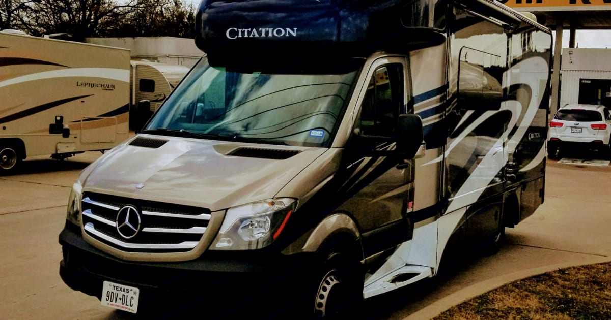 2016 Thor Motor Coach Citation Motorhome Rental in Austin, TX | Outdoorsy