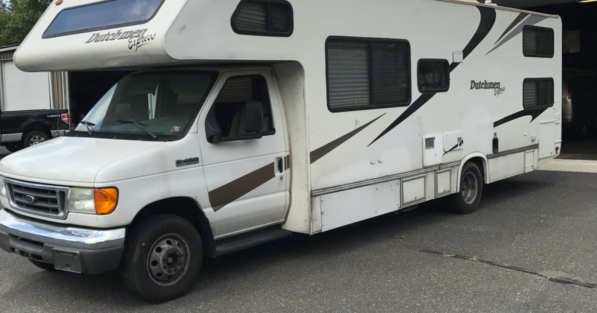 2006 Dutchmen Express Class C Rental in Eagleville, PA | Outdoorsy