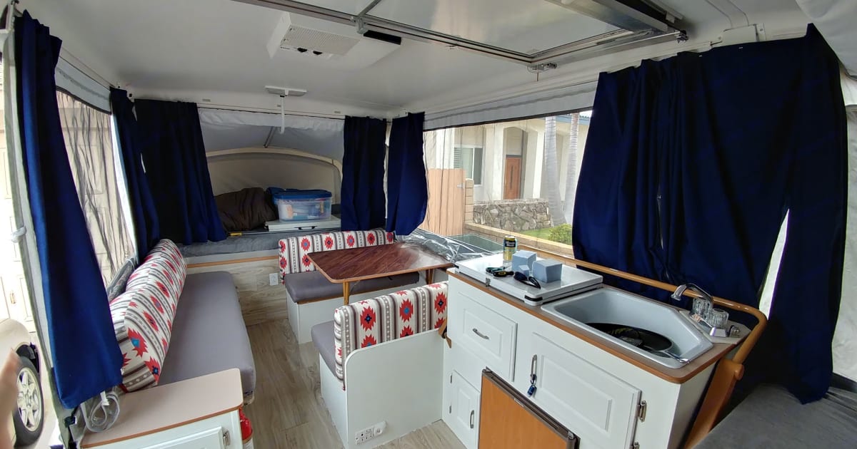 2002 Coleman Destiny Cheyenne Folding trailer Rental in Lake Forest, CA ...