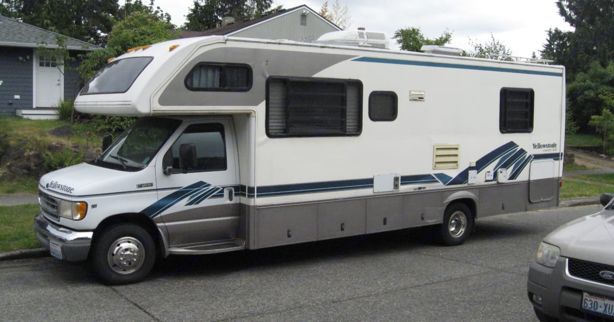 1997 Gulf yellow Country Club Yellowstone Motorhome Rental in Seattle ...